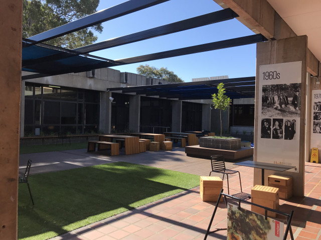 Outdoor study space at Newcastle Newcastle (Callaghan) — StudentVIP